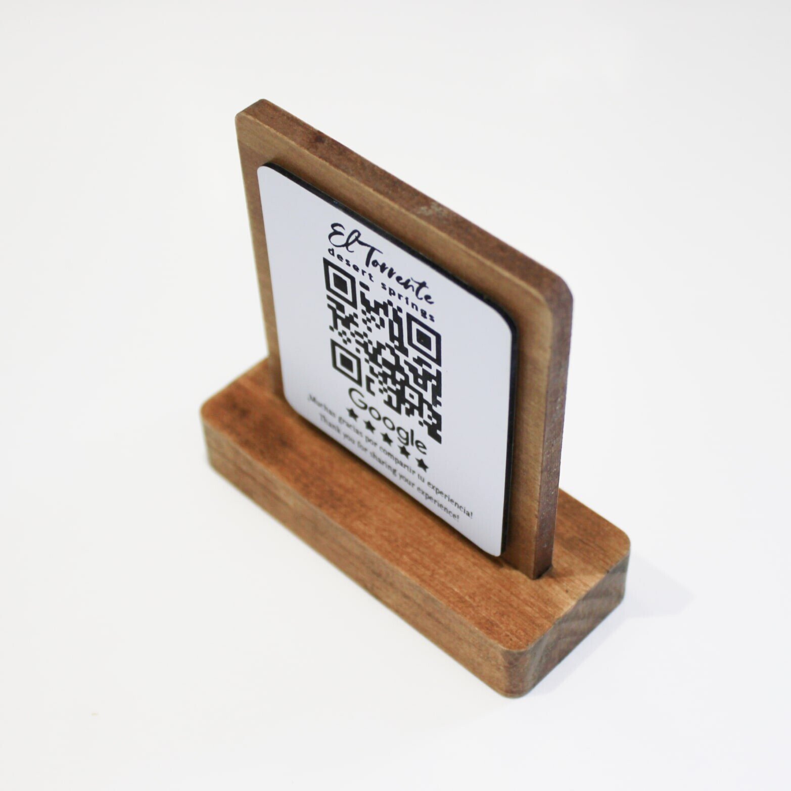 Totem QR madera Pino + placa blanca | AVOCATY